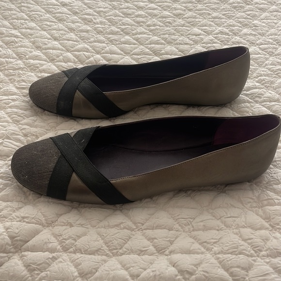 Vaneli | Shoes | Vaneli Flats 2m Perfect Condition | Poshmark